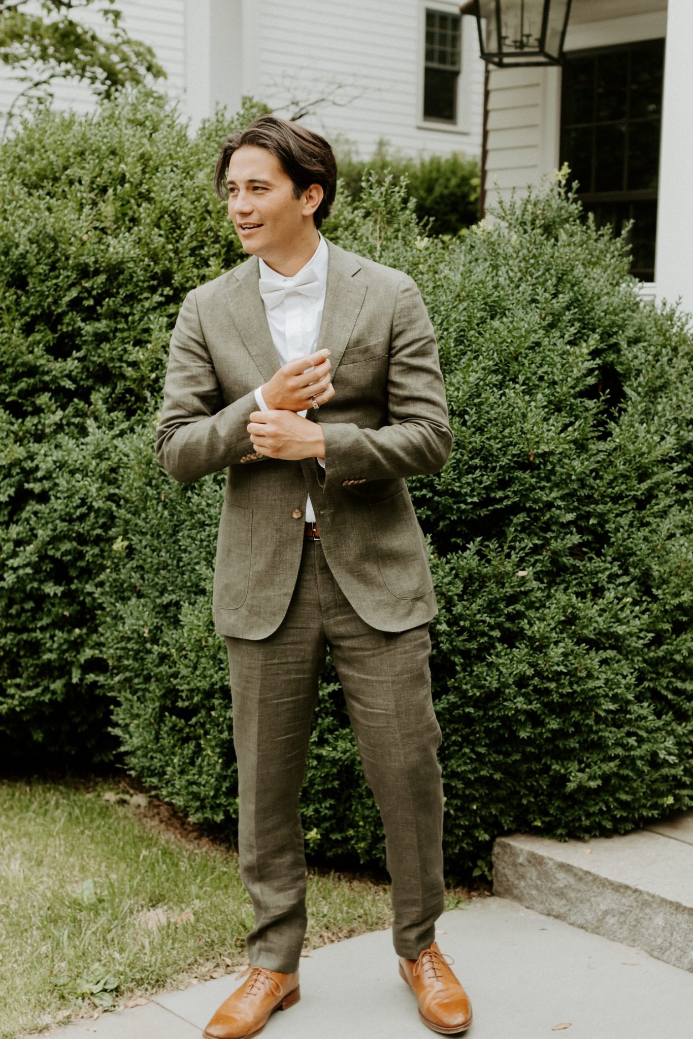 A Summer Valley Rock Inn Wedding - Anais Possamai Photography